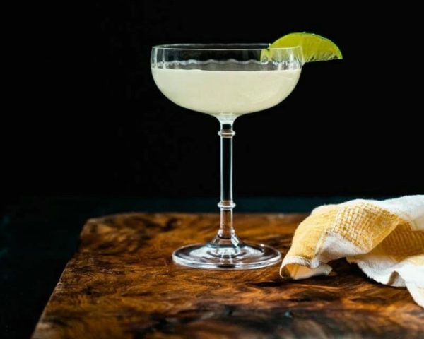 Rượu Gin là gì? Khám phá các dòng Gin nổi tiếng thế giới