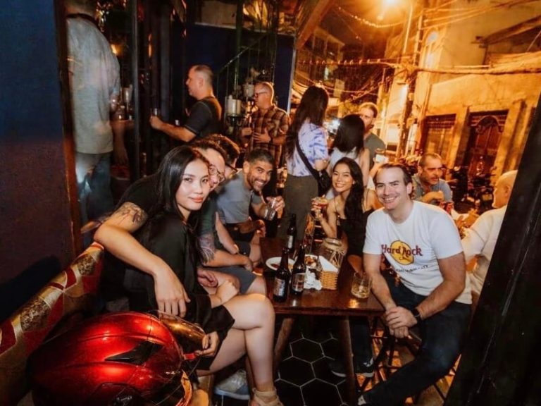 15+ quán cocktail bar chill nhẹ nhàng giữa TPHCM sầm uất