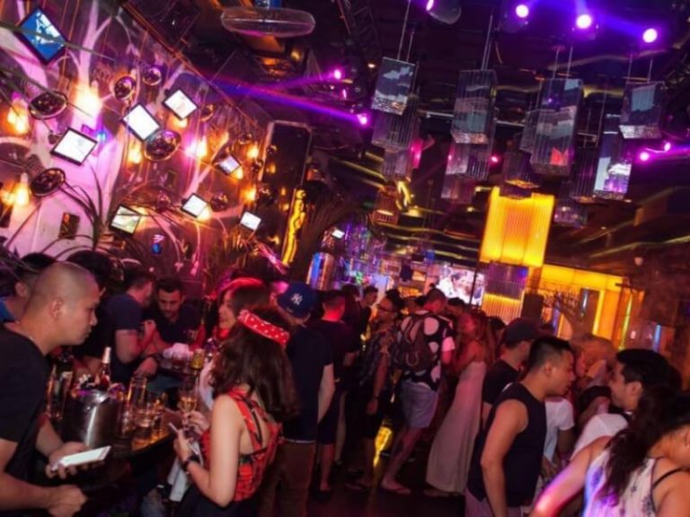 TOP 15+ quán Bar ở Hà Nội nổi tiếng đẹp, sôi động nhất