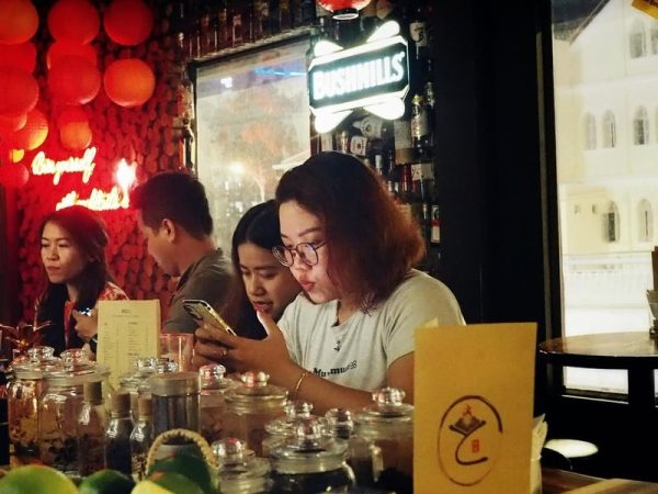Top 15+ Hidden Bar Sài Gòn nổi tiếng tại quận 1, q3, q7, q10